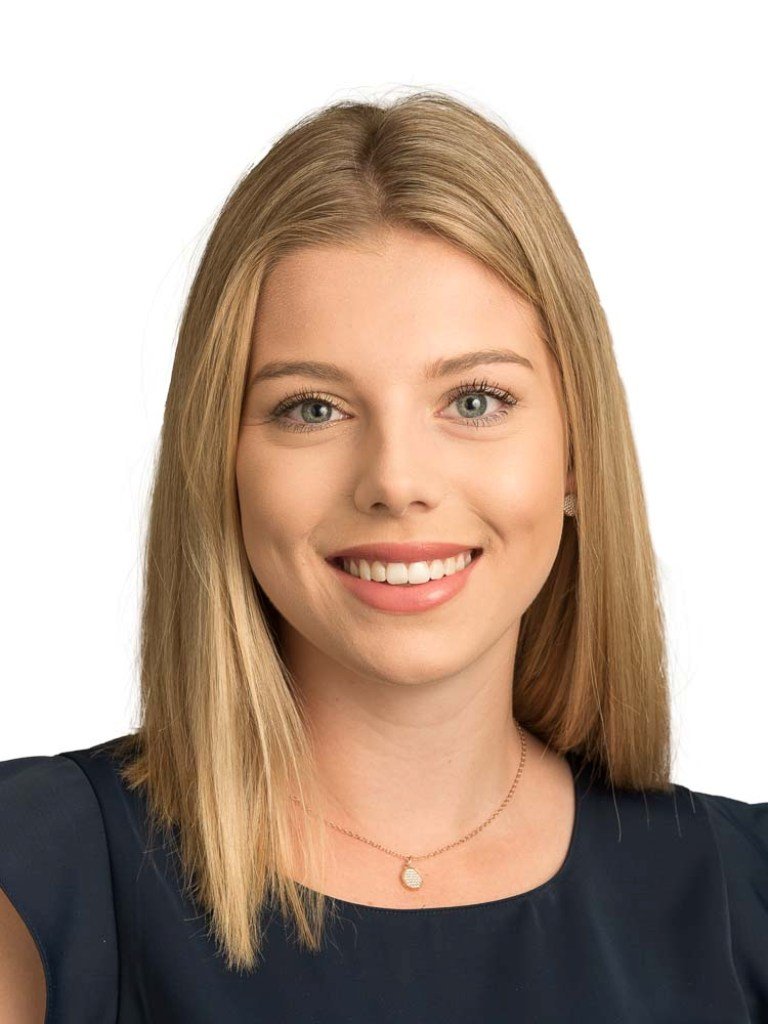 5 Tips for an Interview-Winning Headshot Photo - Available Ideas