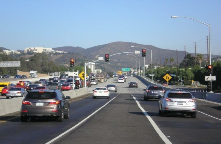 Guide to Red Light Cameras: How They Work in California & How to Spot ...