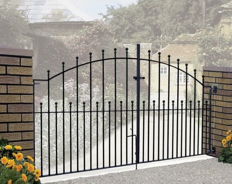 Stylish Entrance: 9 Attractive Gate Design for Small House - Available ...