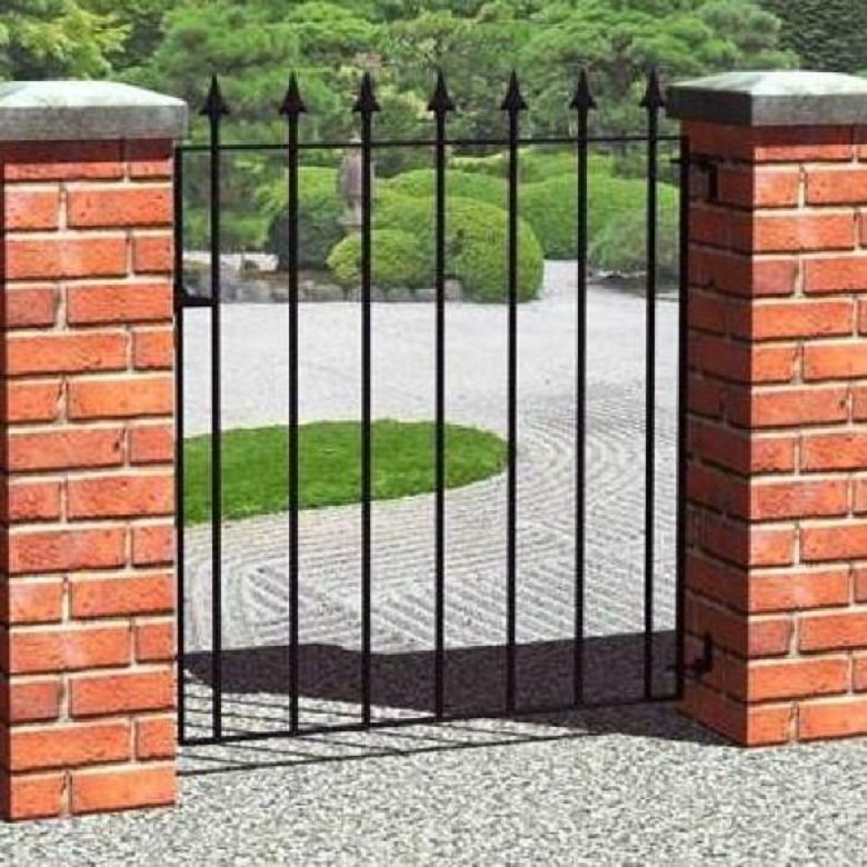 Stylish Entrance: 9 Attractive Gate Design for Small House - Available ...