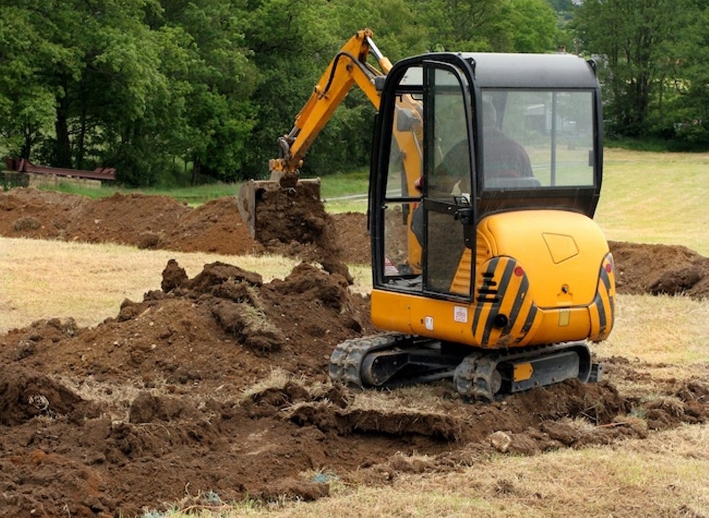 When and How to Use a Mini Excavator? - Available Ideas