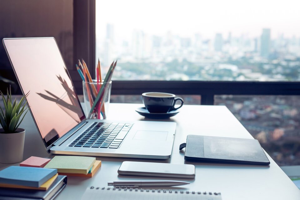 7 Things Your Office Bag Should Have For A Coworking Space - Available ...